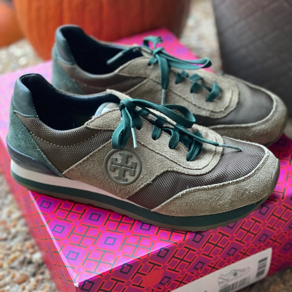 Tory Burch Gibb Logo Trainer Sneaker In Moss Green 6.5 - Gem